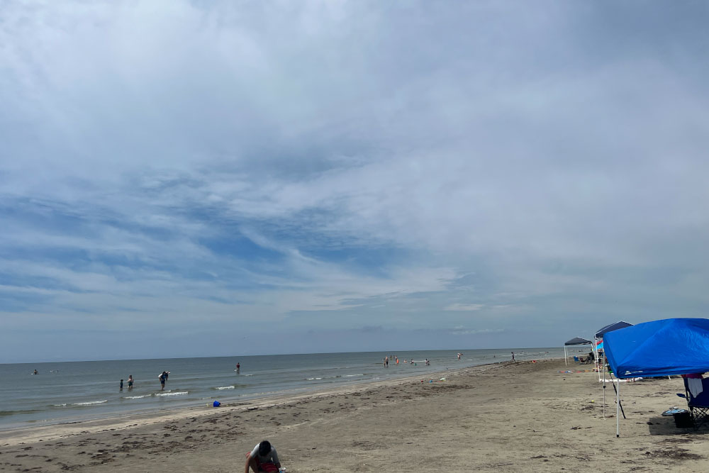 Sunny Beach Park On The Beach And Relax Next To The Shore